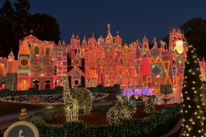 My Epic Disneyland Christmastime Photos and Trip Report - Go Informed